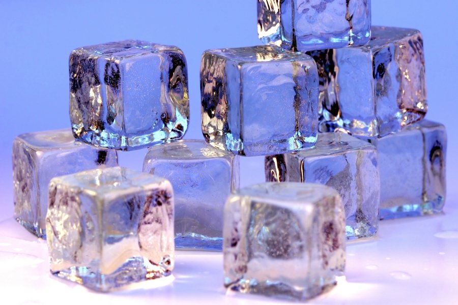Cómo mejorar el hielo de tus cócteles