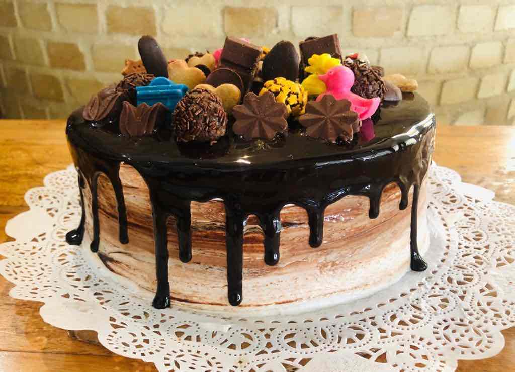 Dulces Caballero Lateral At - Assorted chocolate Christmas cake (Ø20cm ...