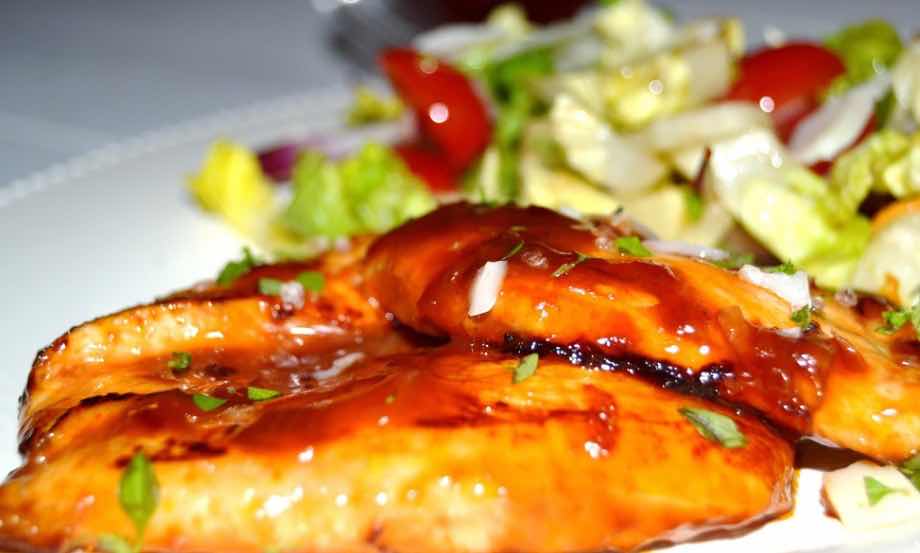 Benjuly Bar - Bistec de pollo BBQ (230 g), Vianda y Vegetales - Envío a ...