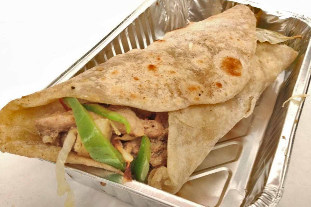 Calenticas - Pork and vegetable burritos (2 burritos) - Delivery Service