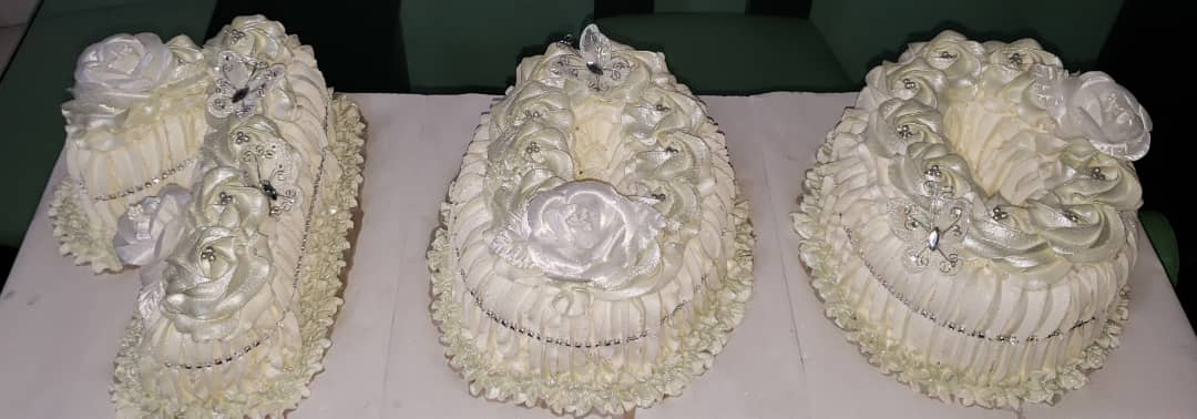 Nuria's Cakes - Cake de tres números (35cm x 10cm de alto) - Envío a ...