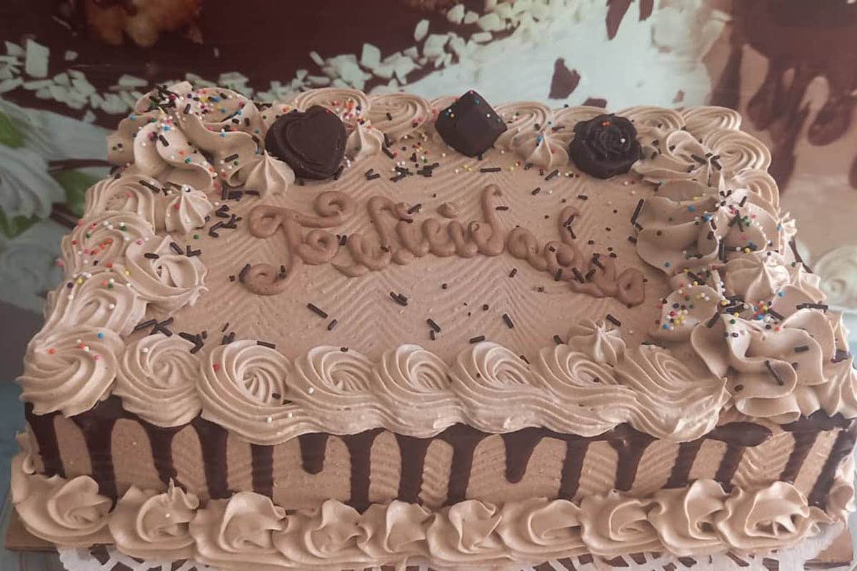 Dulces Romel&Dorys - Rectangular chocolate cake (28cm x 17cm x 7cm ...