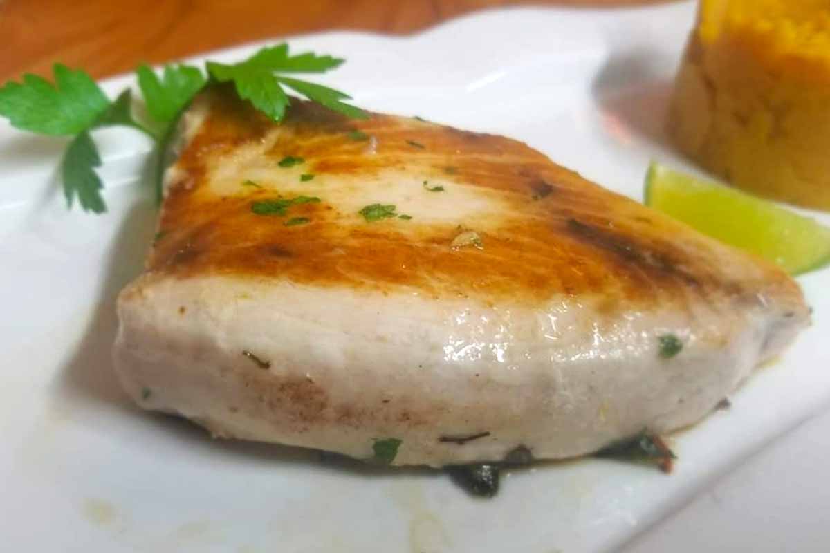 Café Bahía - Grilled fish fillet (200 g) - Delivery Service