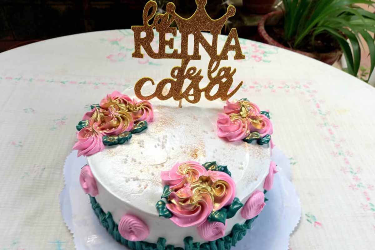 Mary's Cakes - Torta la reina de la casa (Ø20cm x 8 cm) - Envío a domicilio
