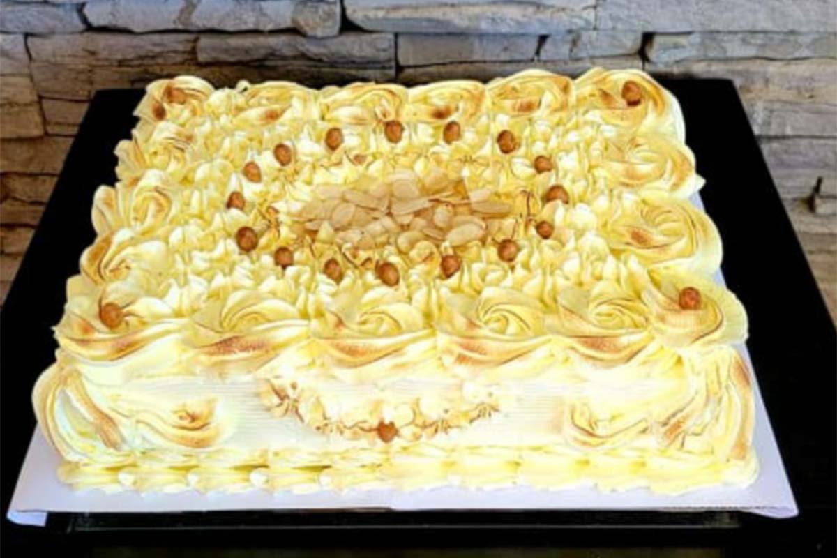 Delivery - Nuria's Cakes